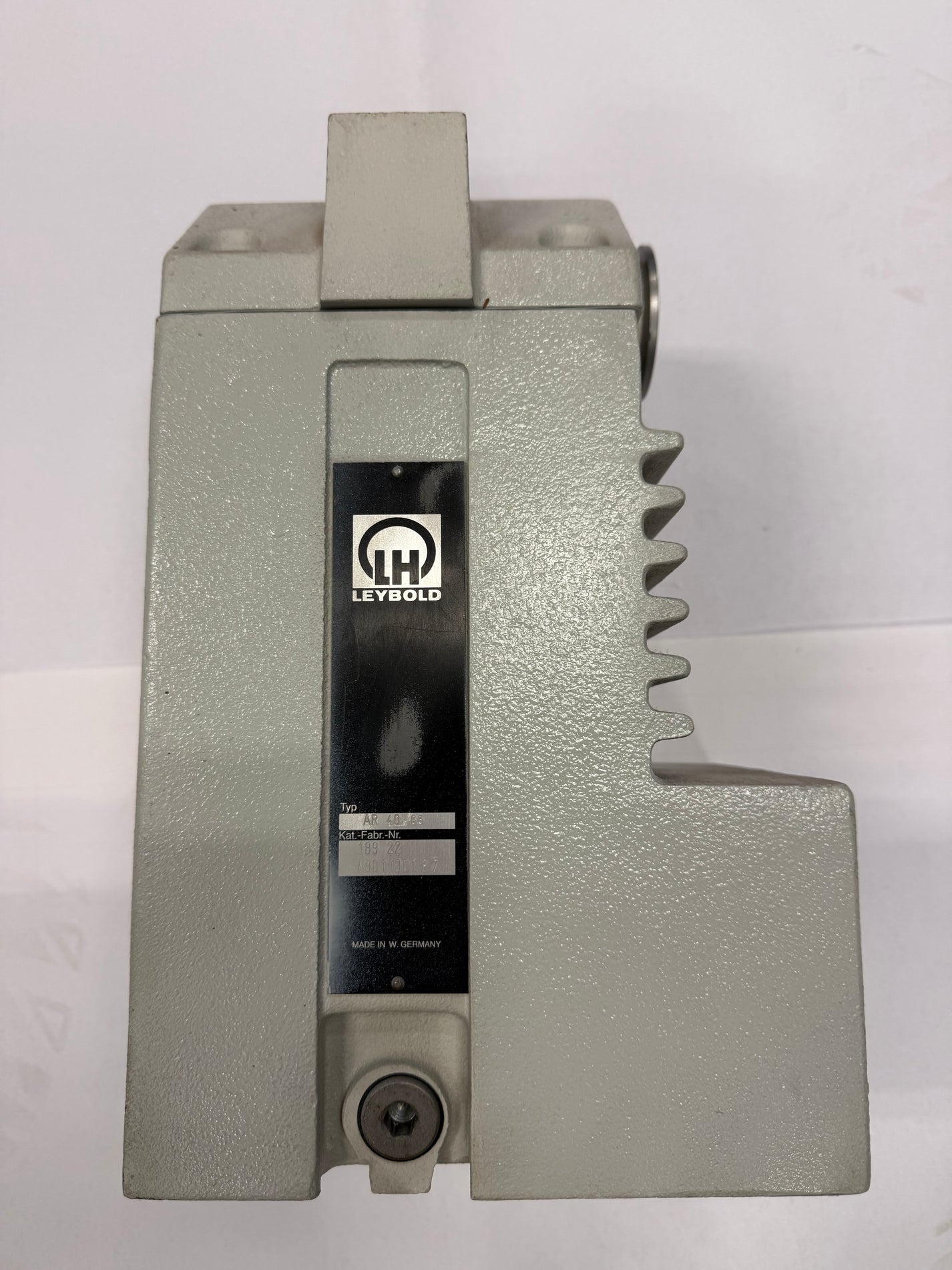 Leybold Vacuum AR 40-65 189-22 – Semicon Spare Parts